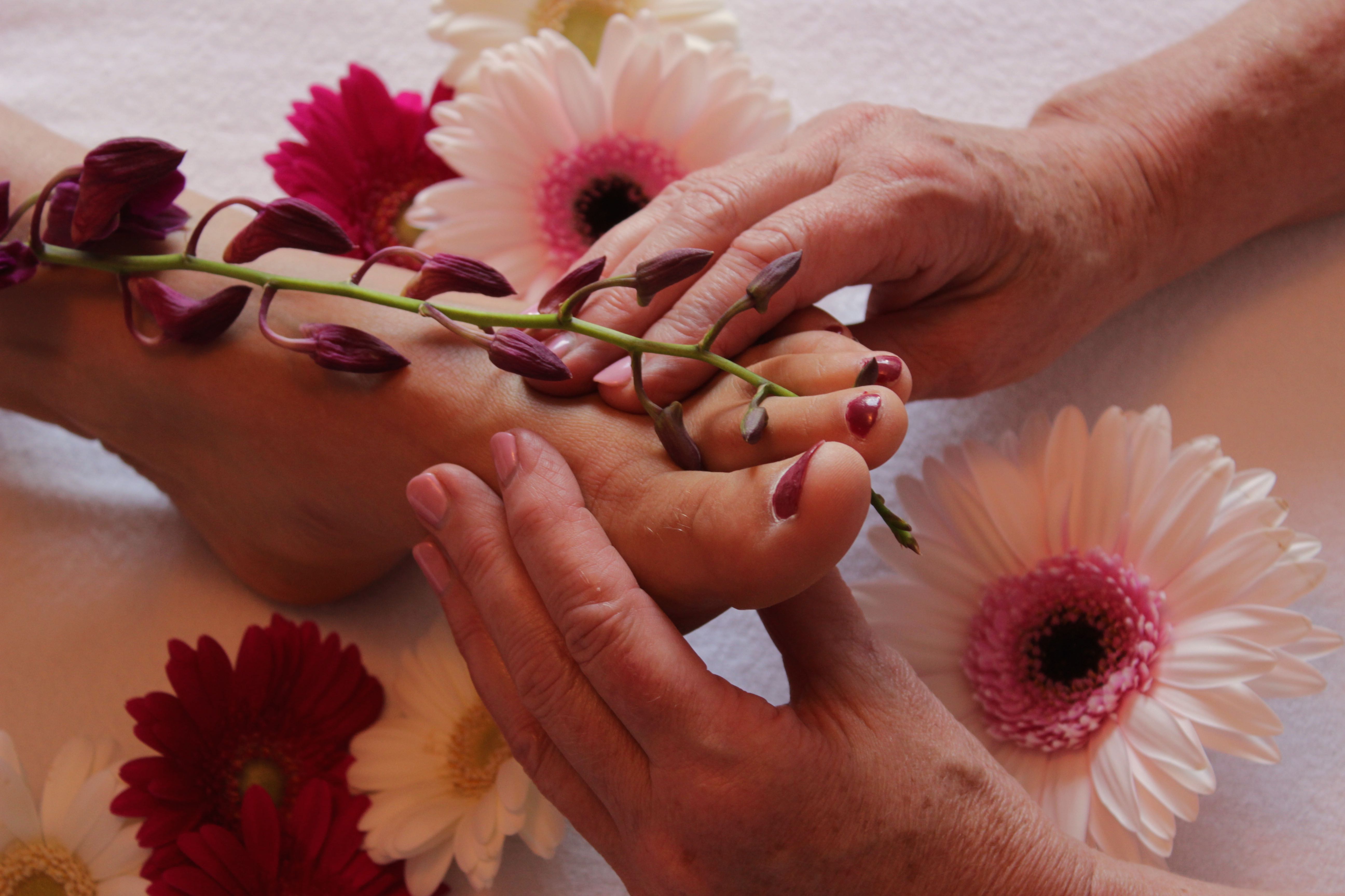Why Reflexology Is Heavenly - The Benefits Of Reflexology