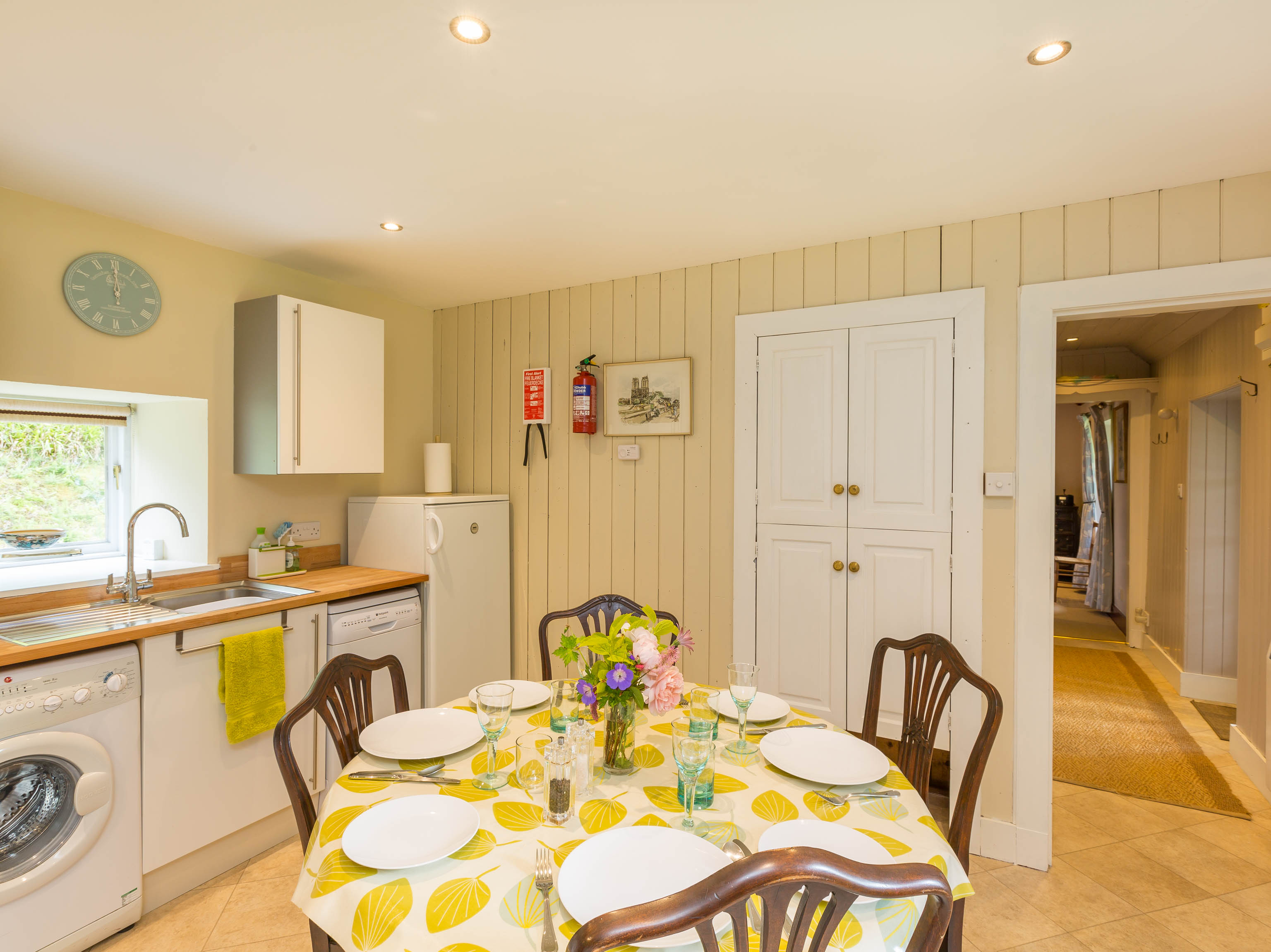 kitchen-dining-area - The Content Wolf
